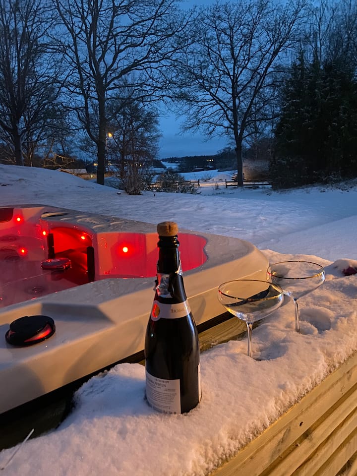 Sjönära Villa 10 Km Från City - Uppsala