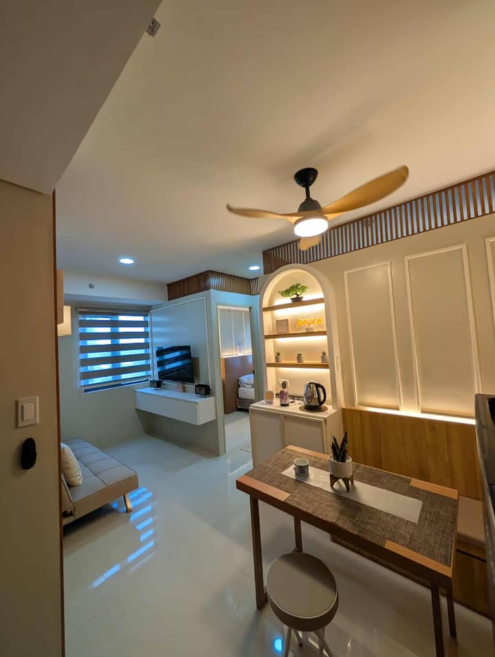 Modern And Walk To Everything - Iloilo City