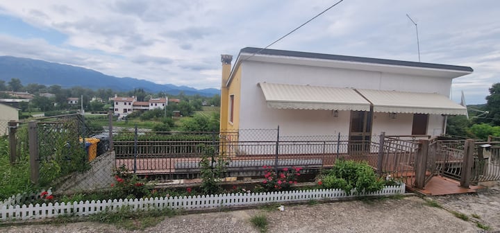 Appto C/ Entrata Indipendente - Montebelluna