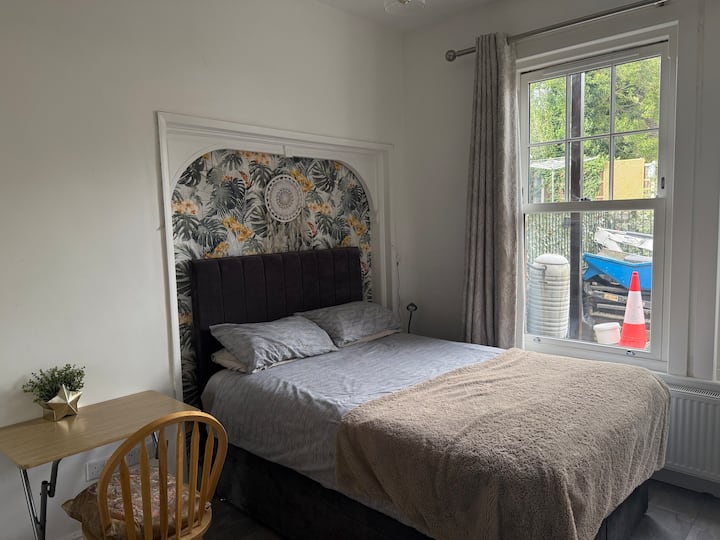 Central Maidstone Quirky Apartment - Maidstone