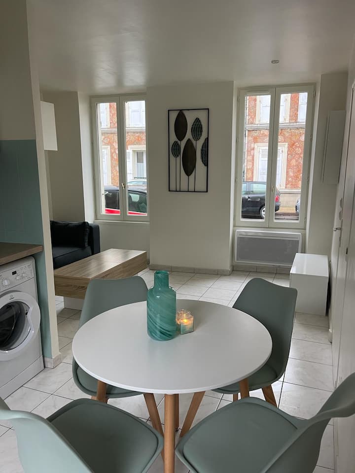 Studio Idéalement Situé. - Yvelines