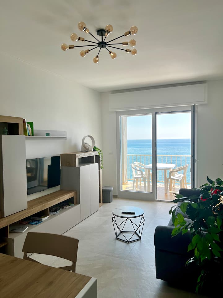 Appartamento Nuovo A 2 Passi Dalla Spiaggia - Vintimille