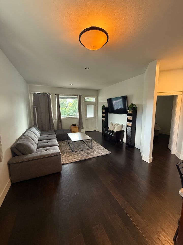 Guest Suite Up Town - Kelowna