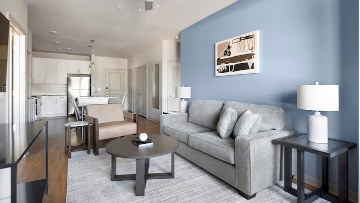 Landing | Stunning 2bd, Clubhouse, Yoga Studio - Murfreesboro, TN