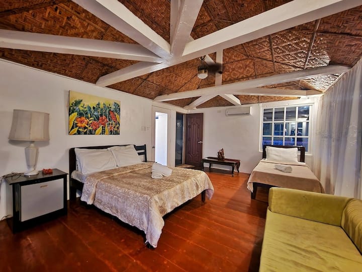 Duyong Beach Glampsite Antique - Nabas