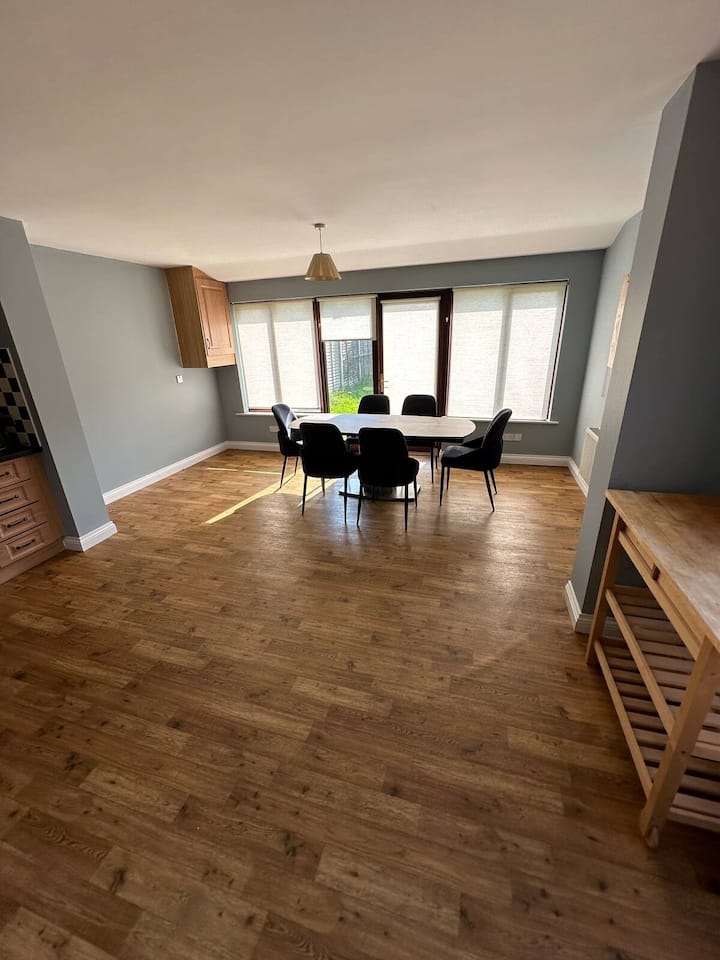 Cas-ke13 Athy 4br House (24) - Athy