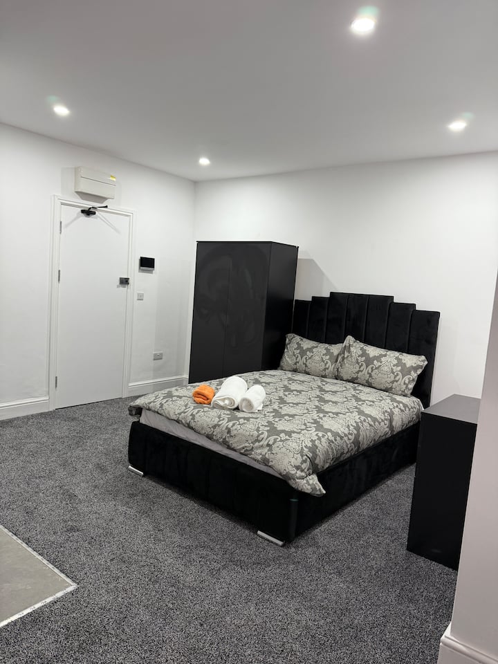 Flat 4 Luton 1 Bed New Apartment. - Luton
