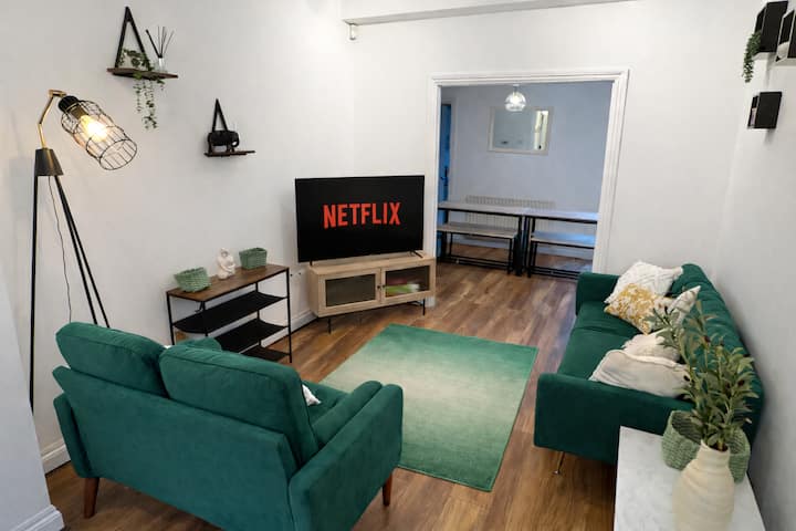 Relaxing 4br Home, 18 Mins To London, 60% Off! - Bromley