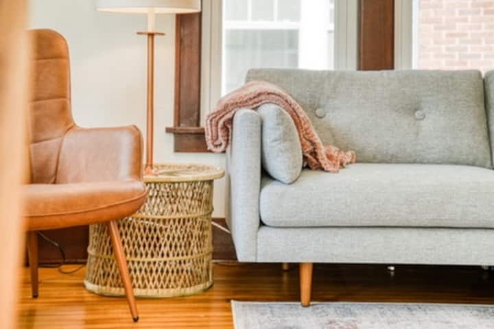 Jeny Street Flat - Madison, WI