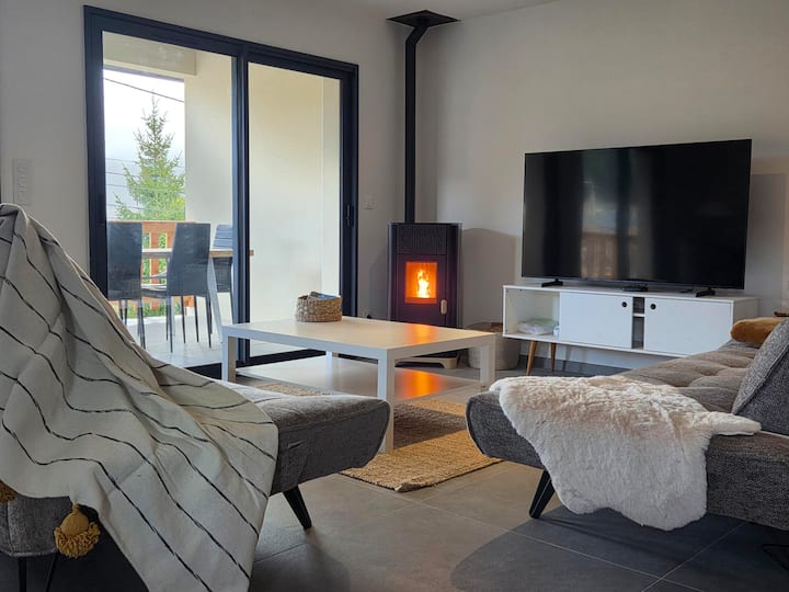 Le Balcon Des Isards-détente Au Coin Du Feu - Les Angles