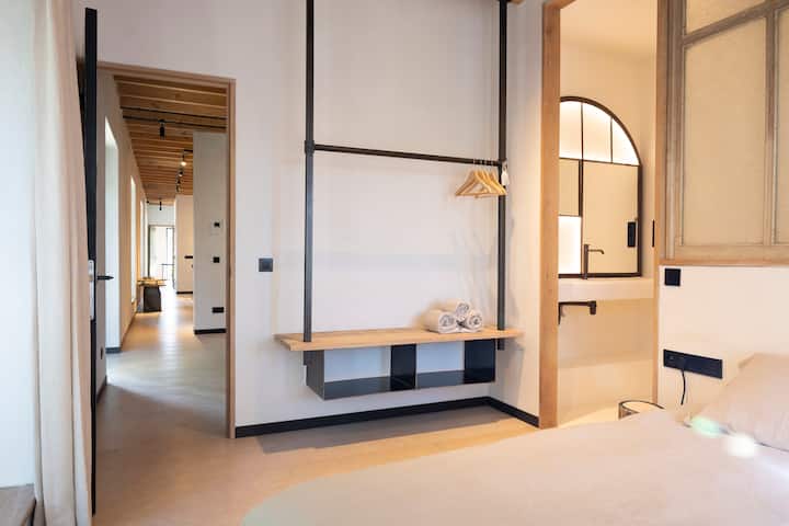 Wagenhuys - Uniek Gerenoveerd Erfgoedpand Voor 4 - Celles