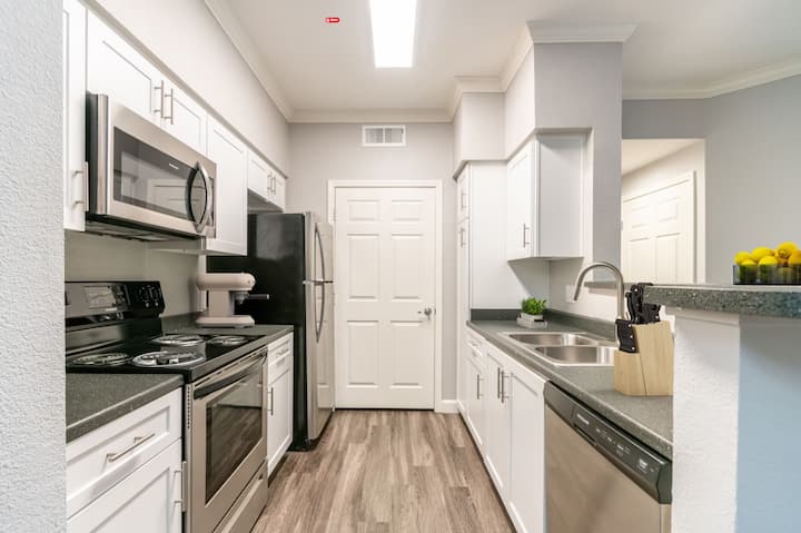 Down Town Spacious Apartment - Napa, CA