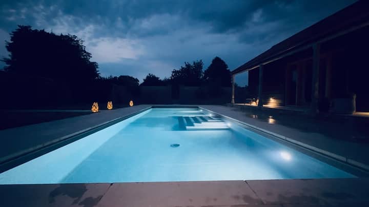 Somerset Luxury Pool Escape, Quantock Views - Taunton