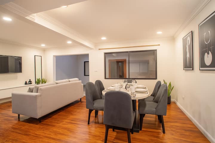 Villa Real Cuenca – Exclusiva Y Moderna +2 Garajes - Cuenca