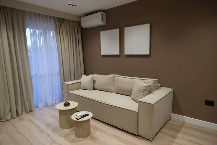 Harmonia 2, Blloku Area Apartment - Tirana