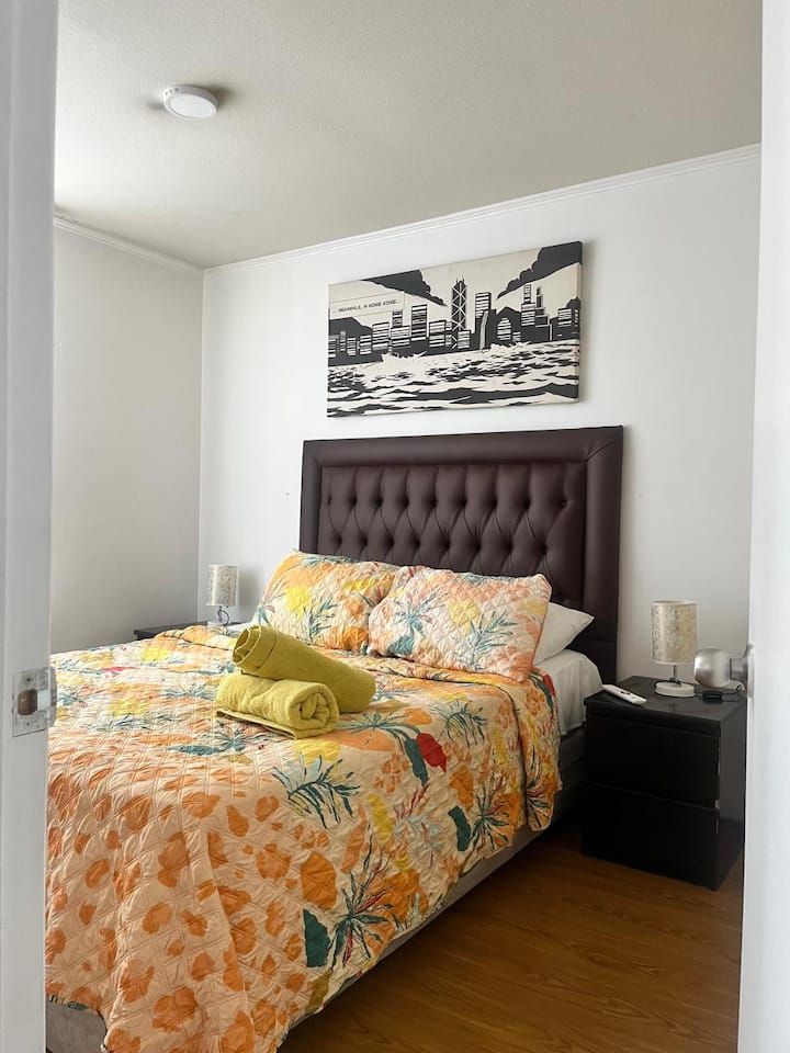 2414 Dpto. 4 Personas Metro Moneda - Santiago