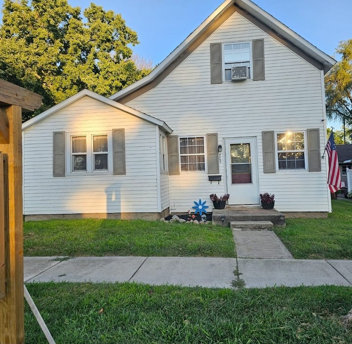 Cozy 4 Bedroom
Near Badlands - Liberty Lake, Liberty Township