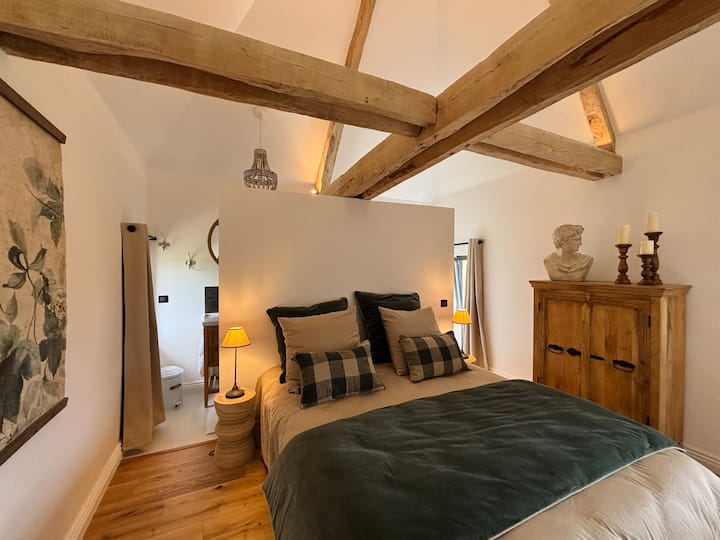 Nosjuce, Un Nid Cosy Au Cœur De La Campagne - Morestel