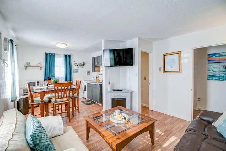 Mid-term 2br • Near Atlantic Park & Boardwalk - Virginia Beach, VA