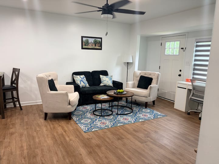 Pet-friendly Stay W/ Fenced Yard Near It All - Williamsburg, VA