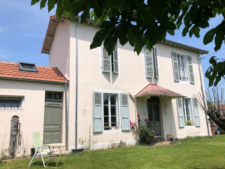 Chambre Indépendante Avec Salle D’eau Privative - Pau