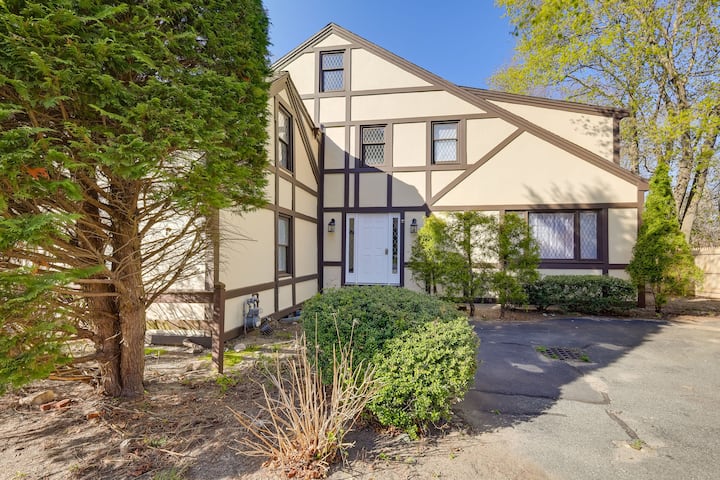 1 Mi To Beach: Spacious Retreat In East Sandwich! - Sandwich, MA