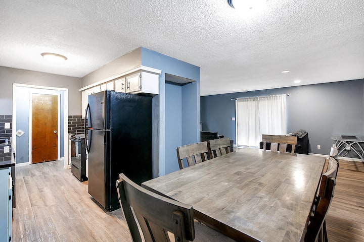 4-bedroom House In Fabulous Derby. Enjoy Your Stay - Derby, KS