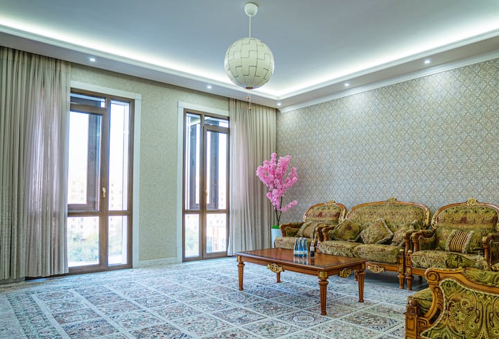 Spacious Apartment In City Centre With Great Views - Ouzbékistan