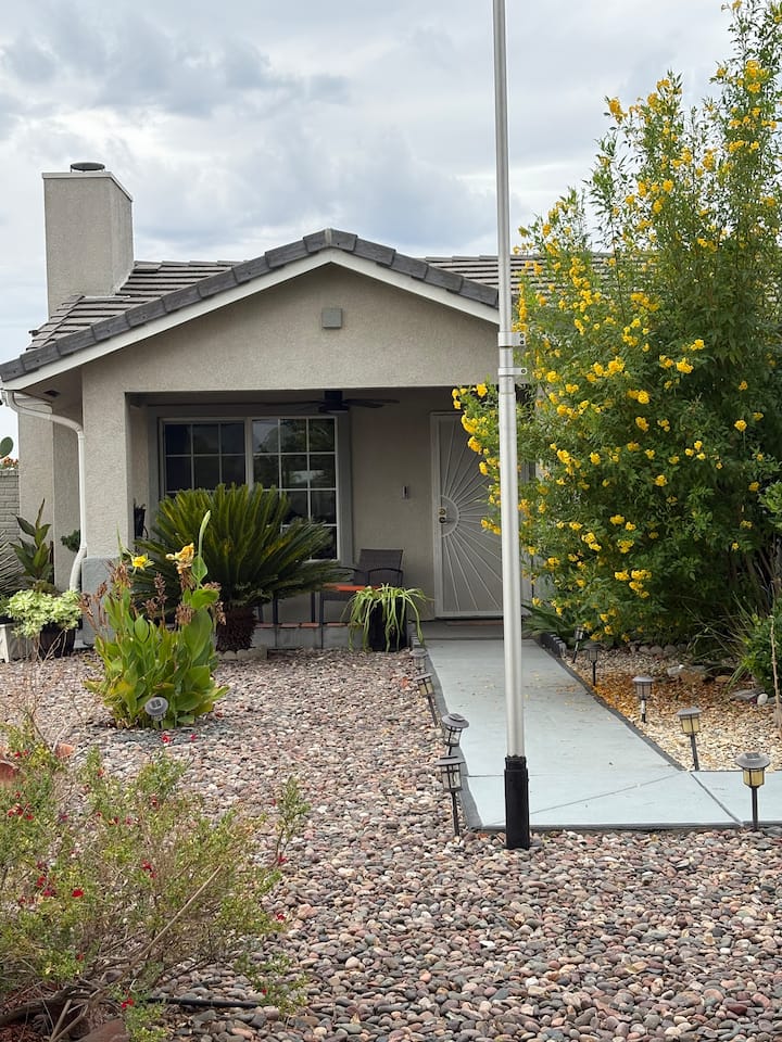 California Elite Peaceful Relaxation - 헤멧