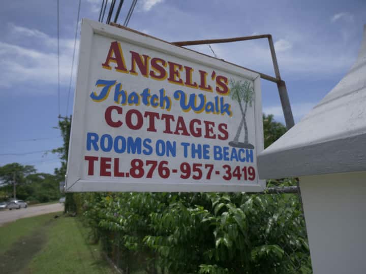 Ansell’s Thatch Walk (Cottage #8) - Negril