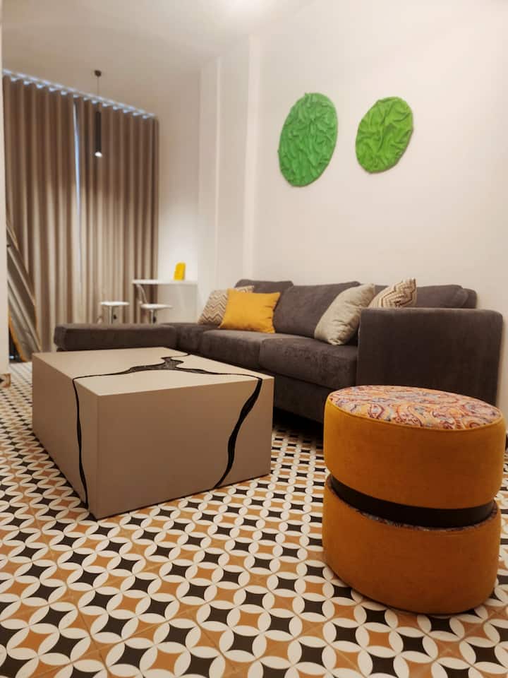 Wavy / 2 Bedrooms Gemmayze - Beyrut