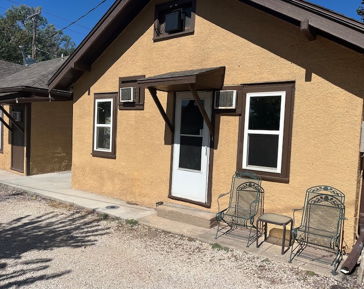 Cozy Apartment - Hot Springs, SD