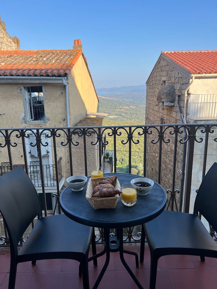 Appartement T3 Authentique Et Spacieux - Corse-du-Sud