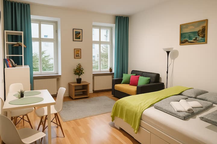 Prater-centervienna - Vienna Schwechat Airport (VIE)