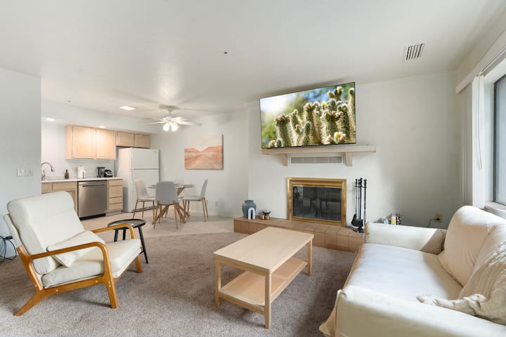 Blissful Sedona Sanctuary – 1br Uptown Stay - Sedona, AZ