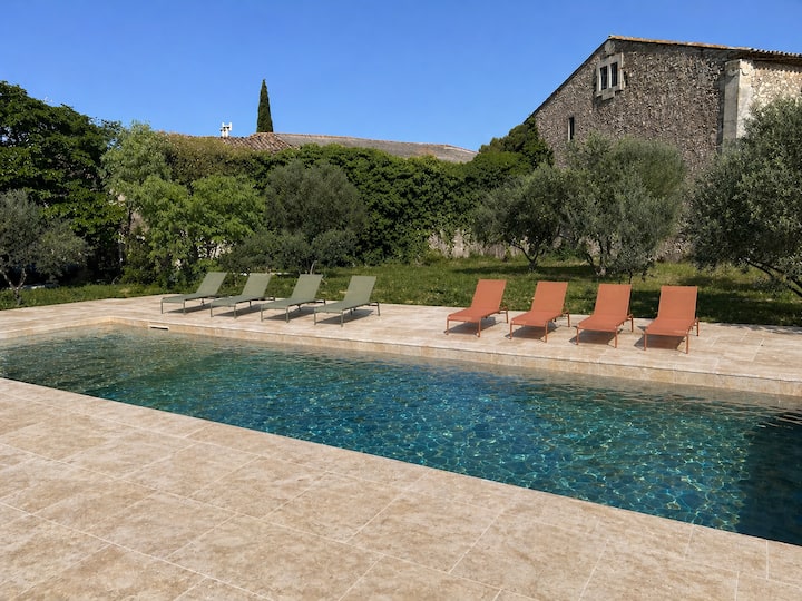 Gite 180 M² 12 Pers. 5 Chambres - Pézenas