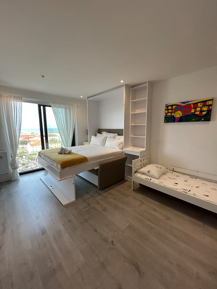 Gibraltar Luxe Stay 911 - Gibraltar