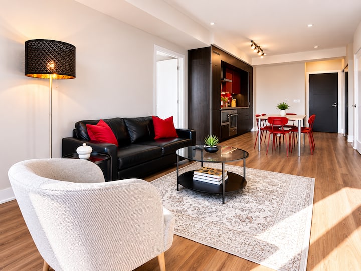 Unbeatable Location 2 Bedroom 2 Bath Free Parking - Toronto