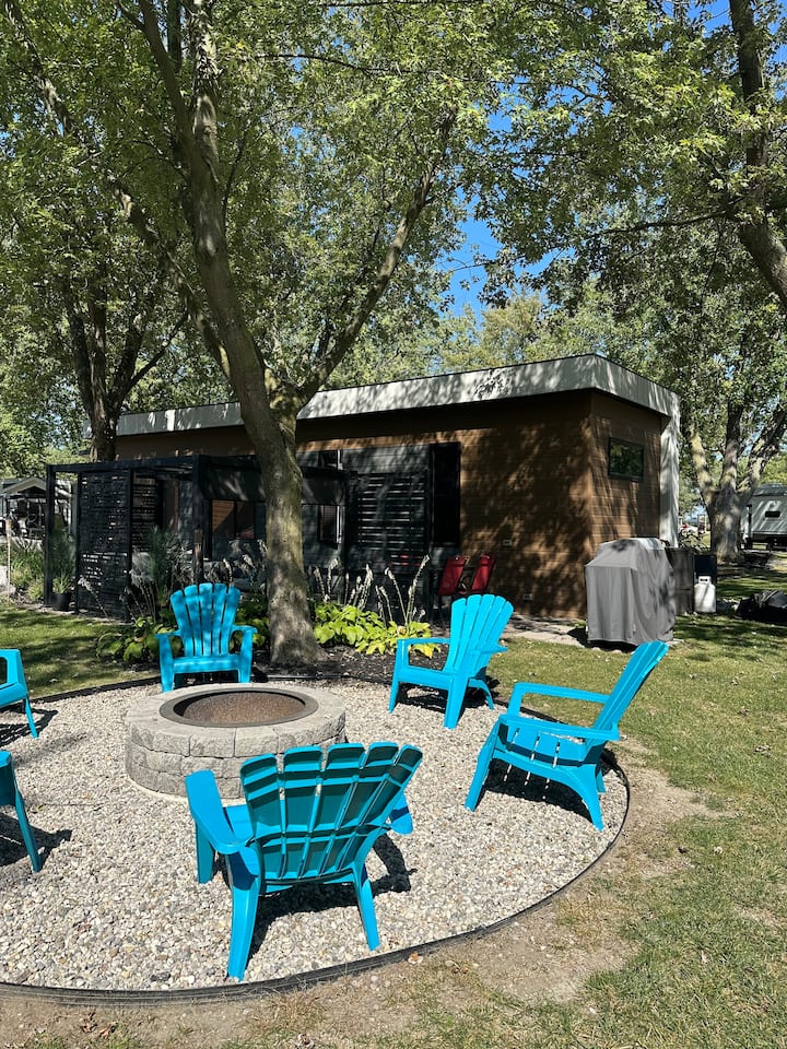 ! Lake St. Clair Golf Resort Getaway ! - Lakeshore