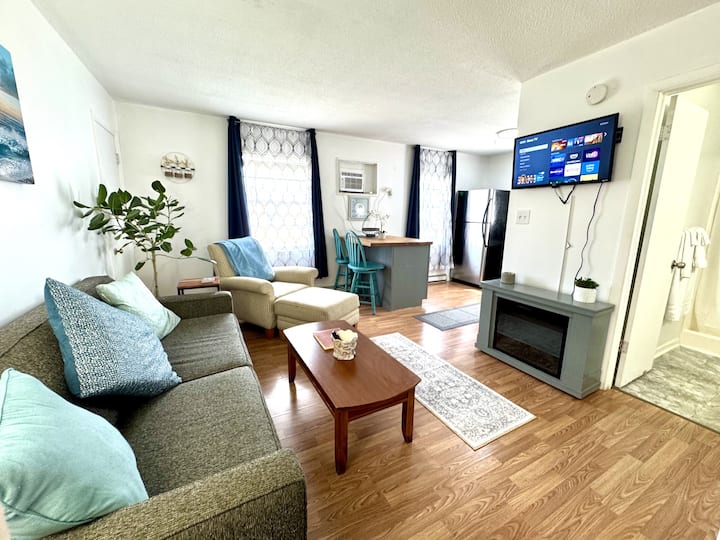 Quiet 2br • Walk To Beach, Vibe & The Dome - Virginia Beach, VA