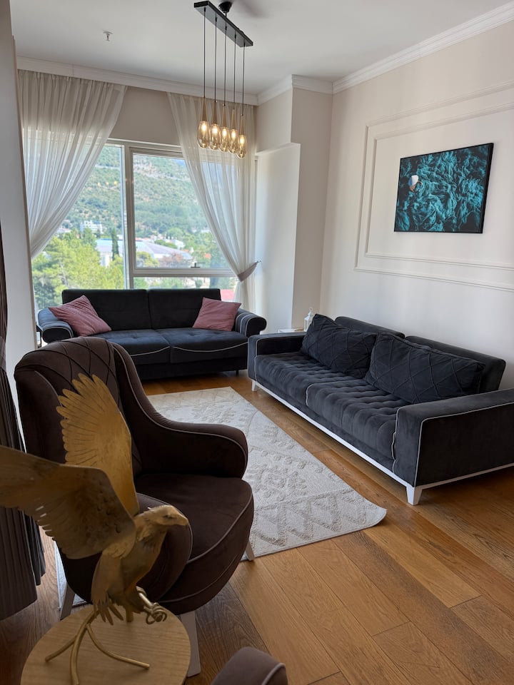 Exclusive Seaview Penthouse - 3br - Budva