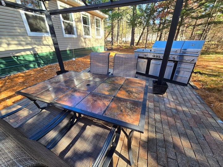 Happy Place Cabin • Cozy Escape W/ Outdoor Grill - St. Germain, WI