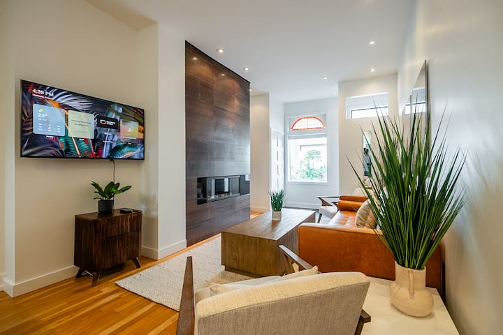 Summerhill 2br Home • Designer Style • Sleeps 4 - Toronto