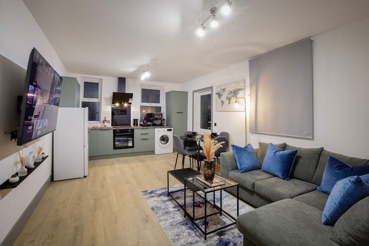 Modern & Cosy 2 Bedroom Flat - Blackpool