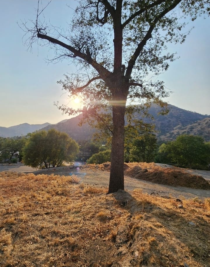 Home Away From Home - 6 Miles From The Snp - Three Rivers, CA