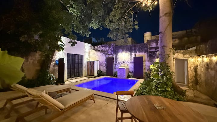 Casa Flor De Mayo - In Barrio De Santiago - Mexico