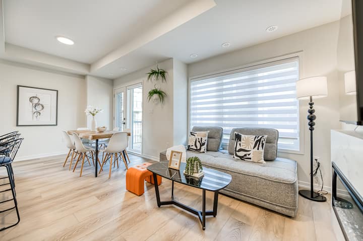 Central Modern & Stylish Home Free Parking - 마크험