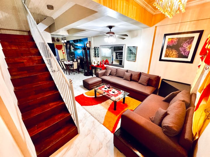 Stylish 4br Home W/ Pool & Garage In Angeles City - Angeles