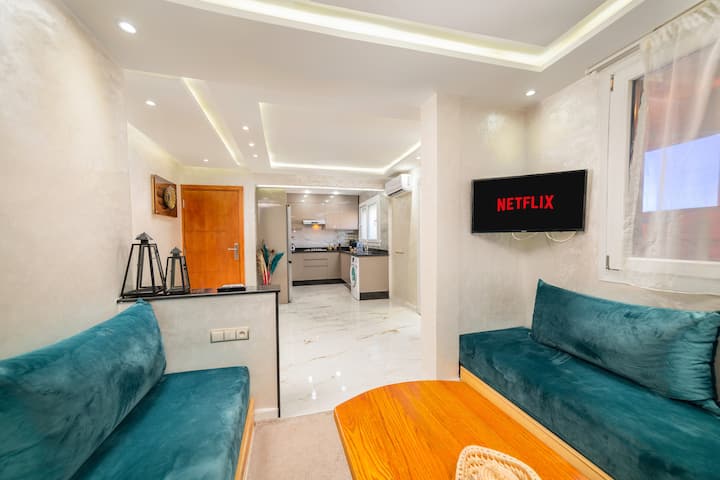 Elegent Warm Aprt In Downtown 3 Beds & Wifi/heater - Agadir