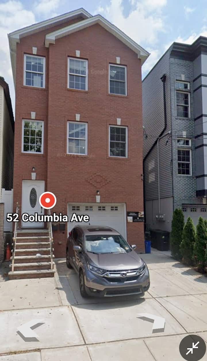 Jersey City + 4 Car Parking  20 Min Time Square - Hoboken, NJ